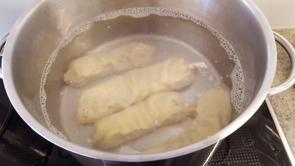 “Hadnkranznudl” –rolled buckwheat pasta- traditional, regional and ...